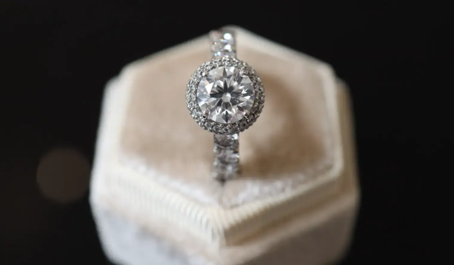 Which Center Stone Shape is Right For You? 10 Center Stone Shapes that ...